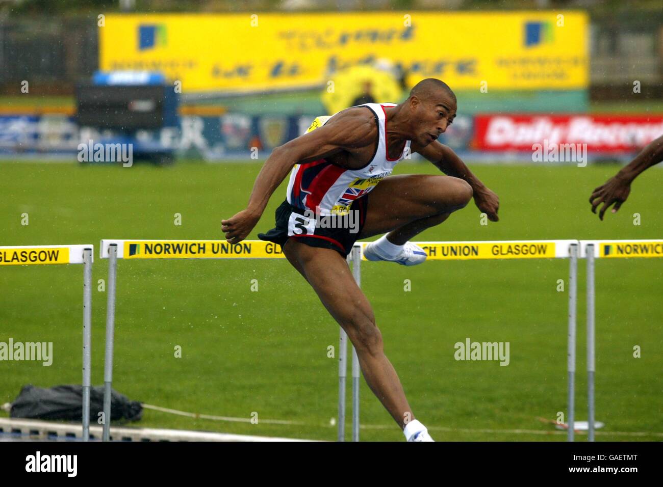 Colin jackson 110 hurdles hi-res stock photography and images - Alamy