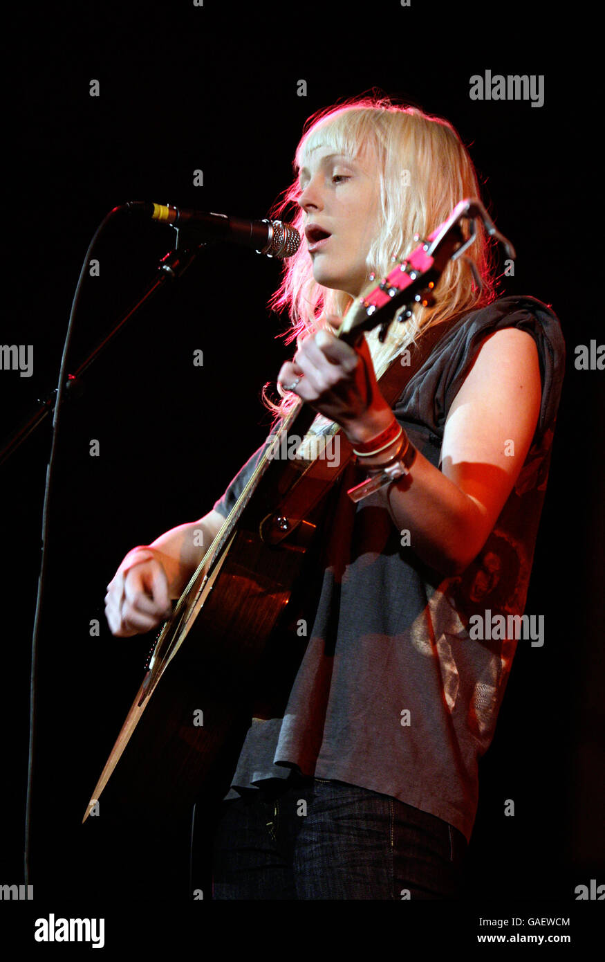 Laura marling gig london hi-res stock photography and images - Alamy