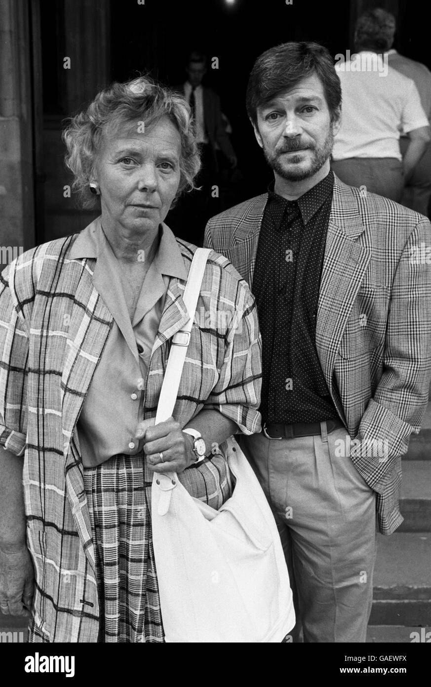 Eastenders libel case hi-res stock photography and images - Alamy