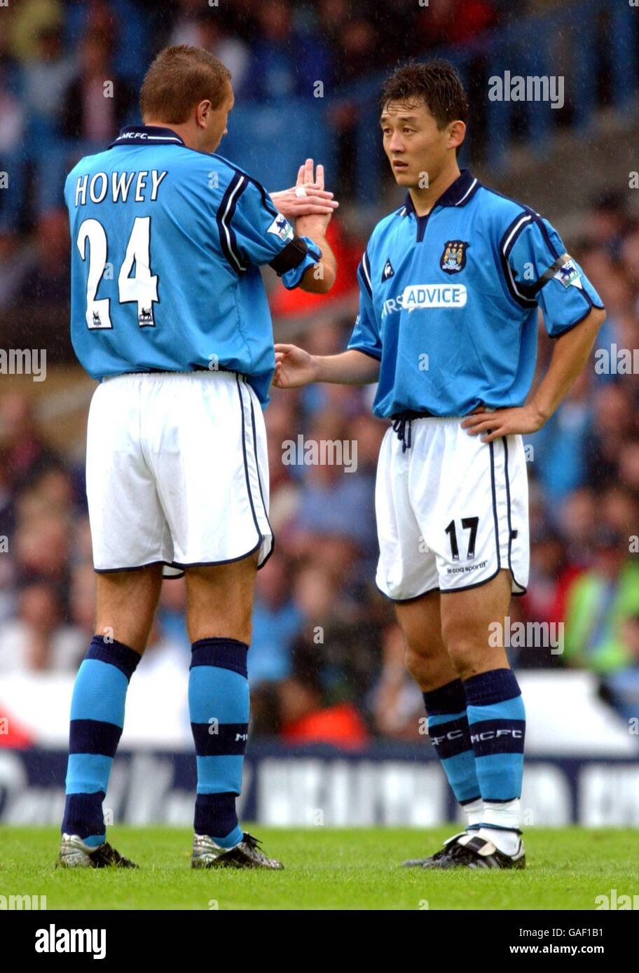 Steve howey football newcastle hi-res stock photography and images - Alamy