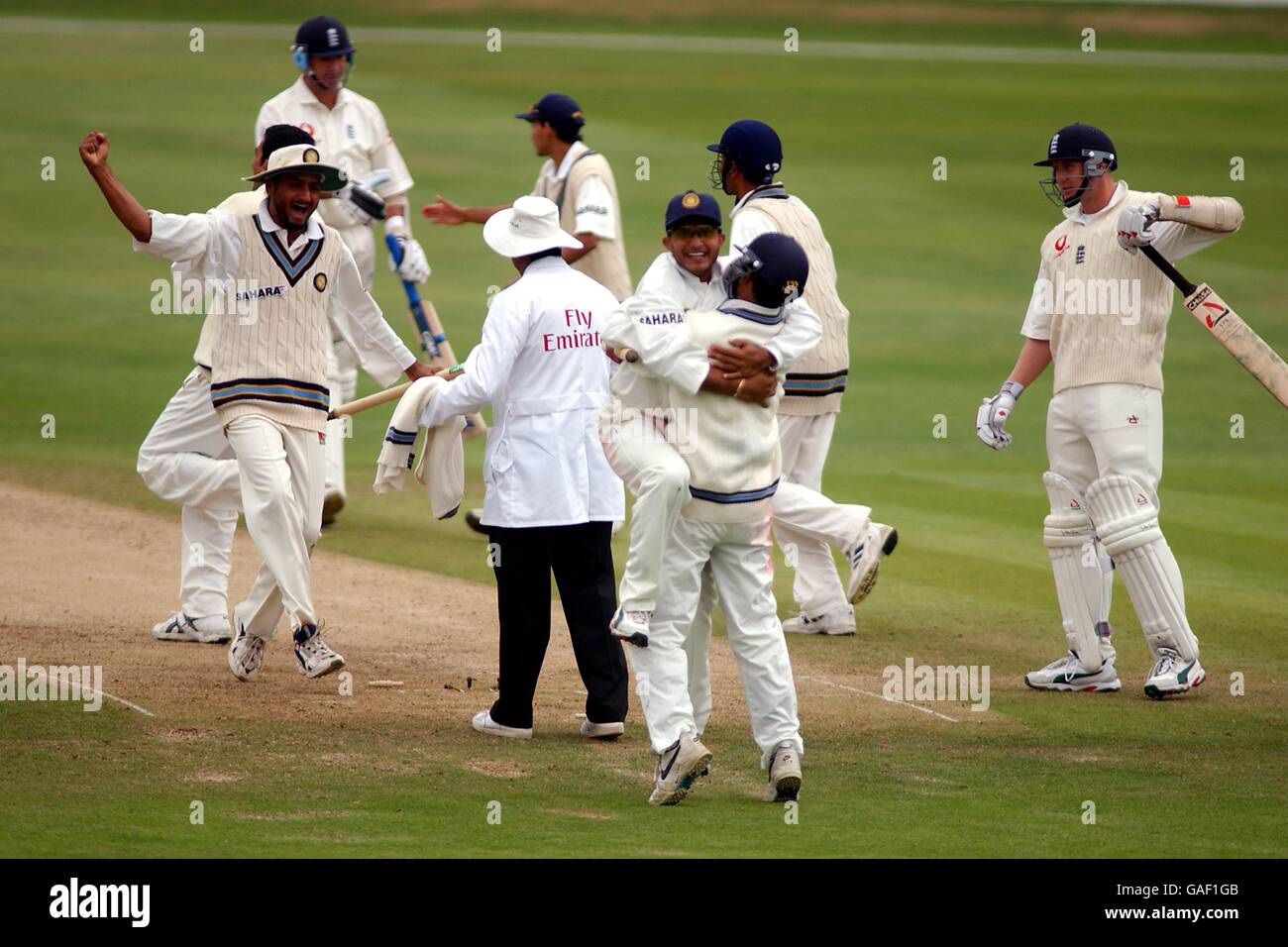 The celebrations begin around England's Matthew Hoggard and Andy ...
