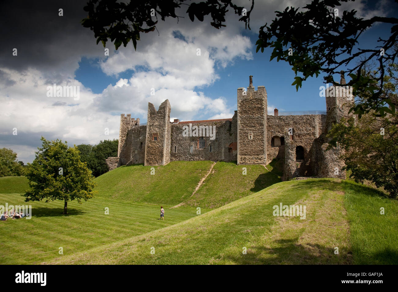Castle framlingham ancient hi-res stock photography and images - Alamy