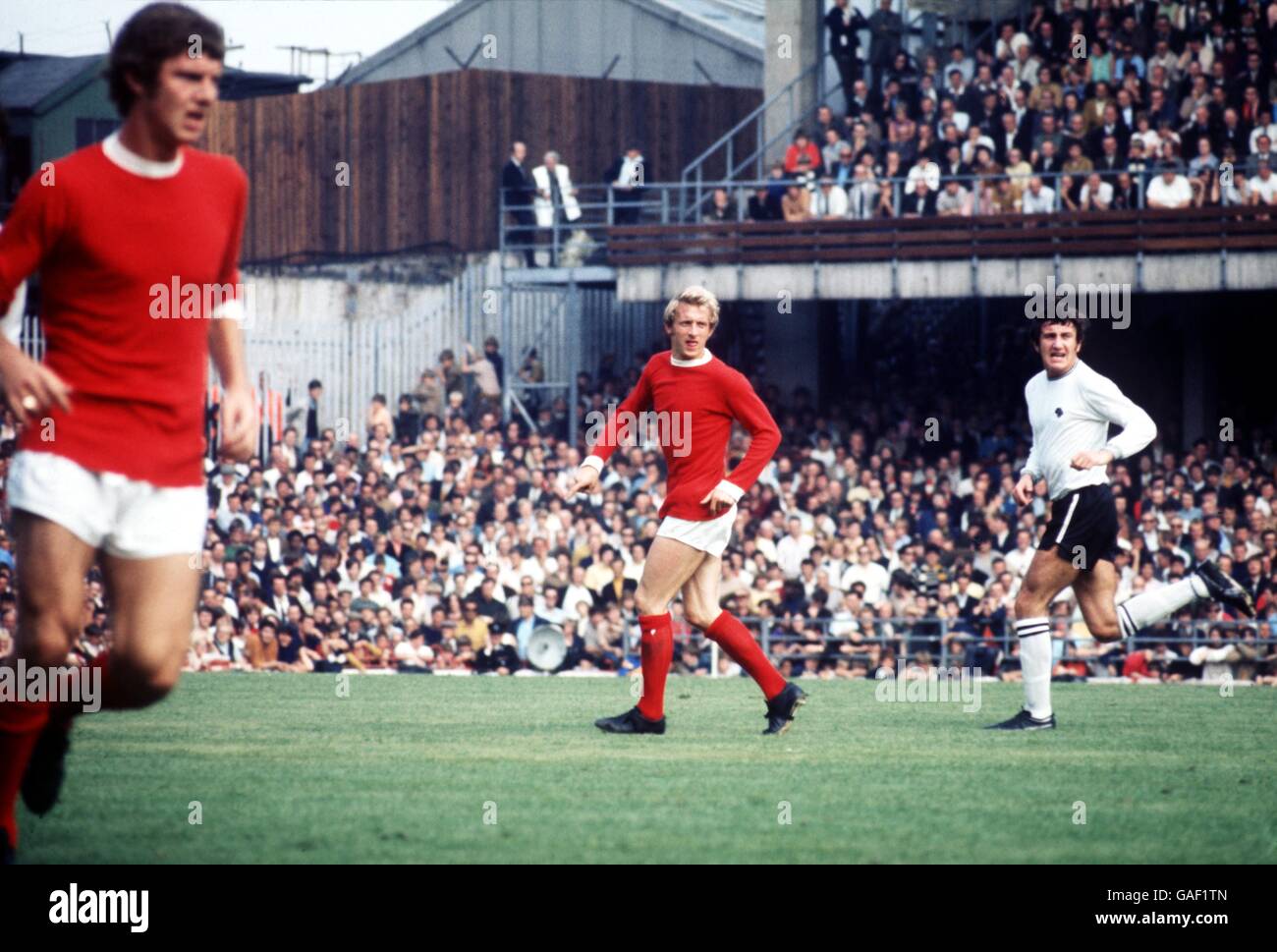 Watney cup final hi-res stock photography and images - Alamy