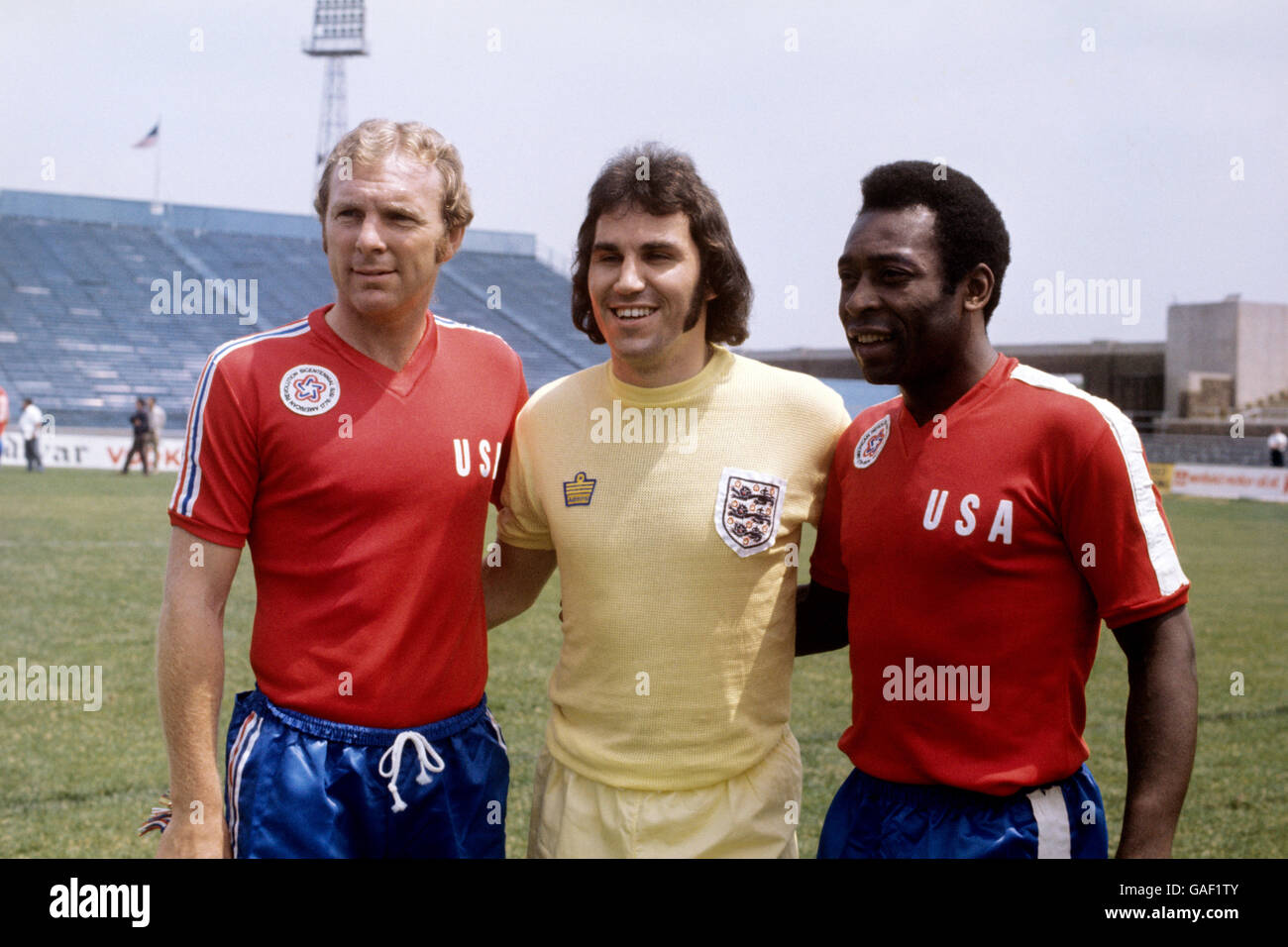 Soccer - American Bicentennial Cup - Team America v England. England ...