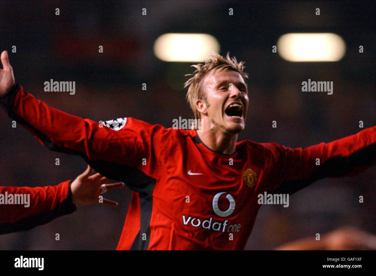 Manchester United's David Beckham celebrates scoring their second goal ...
