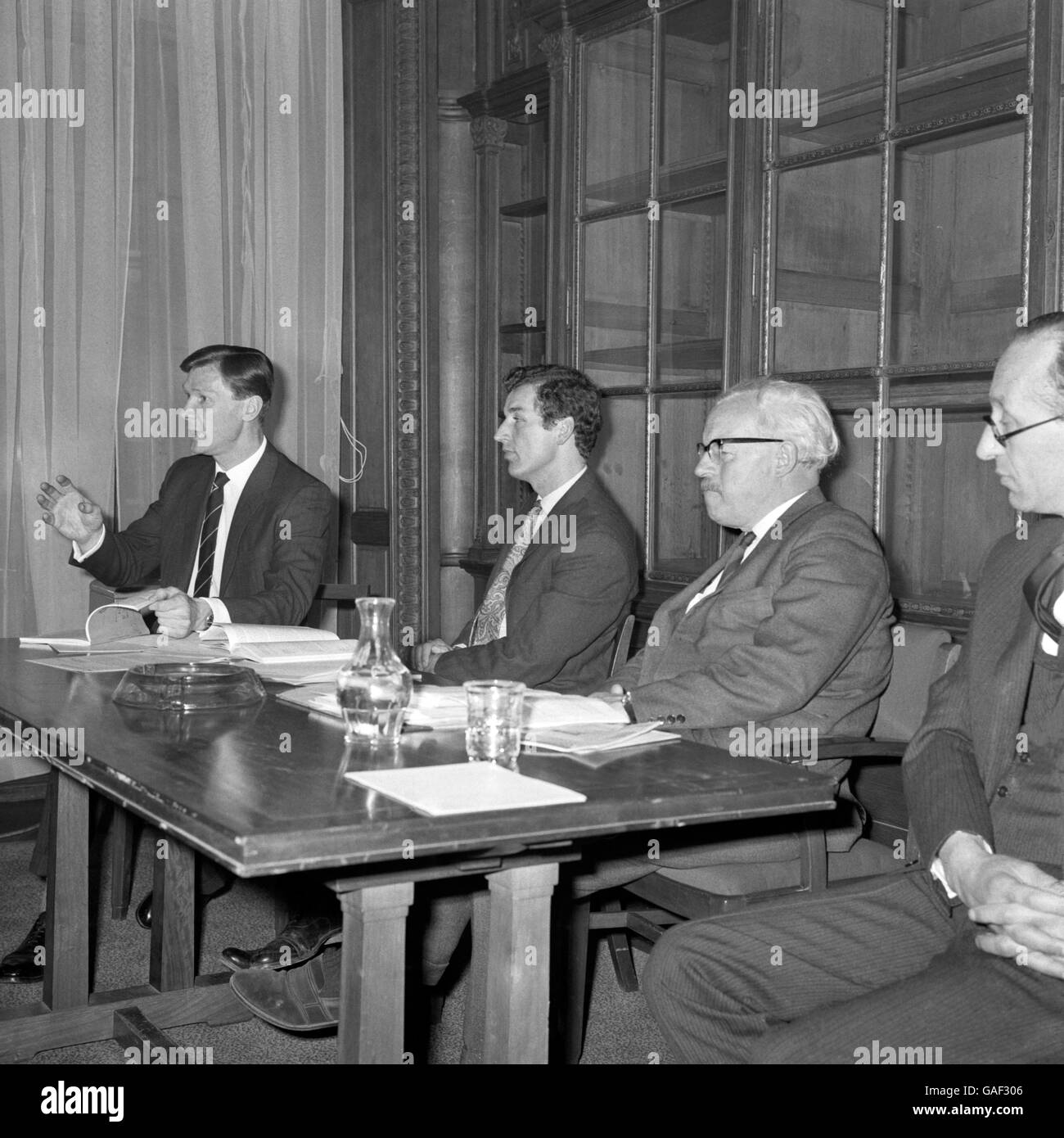 Sport report Black and White Stock Photos & Images - Alamy