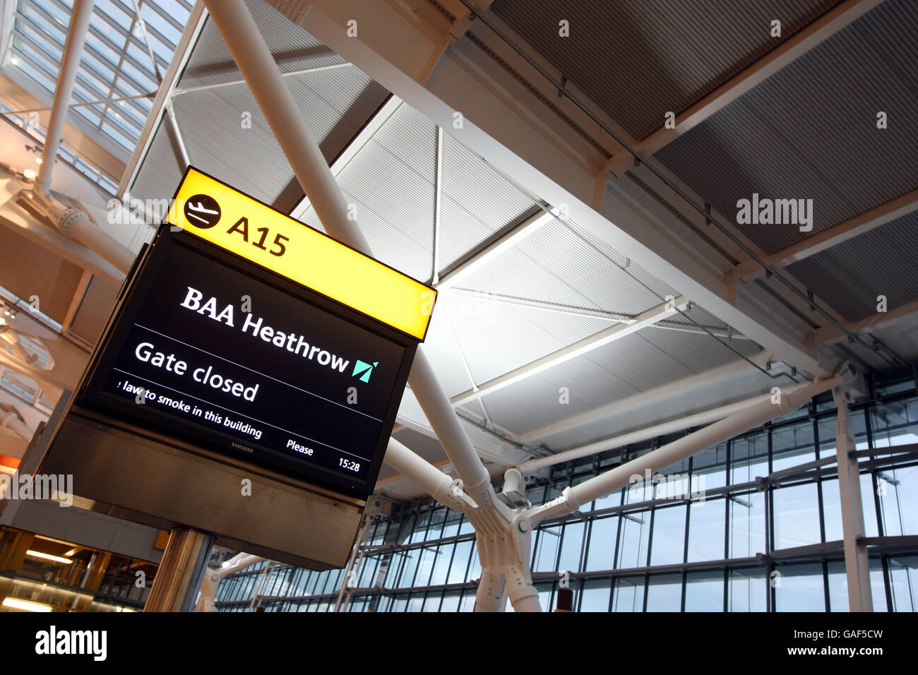 Heathrow Terminal 5 Stock Photo - Alamy