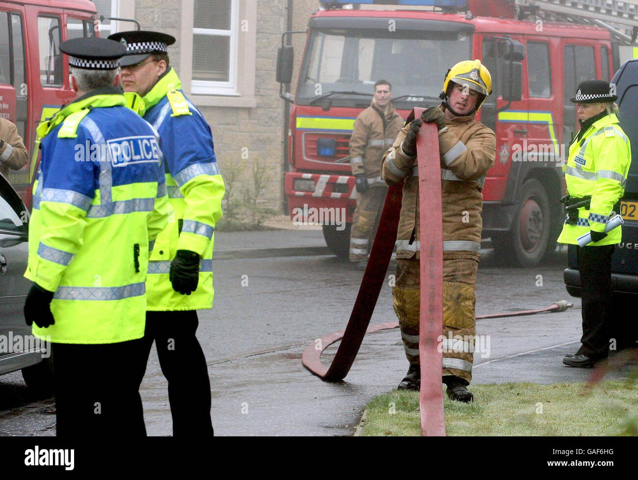Man dead fire sweeps through family home hi-res stock photography and ...