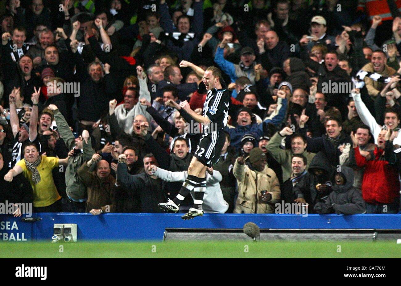 Newcastle United's Nicky Butt celebrates after scoring the second goal ...