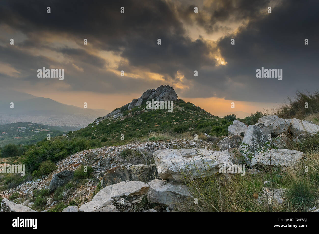 Tall mountain top hi-res stock photography and images - Alamy