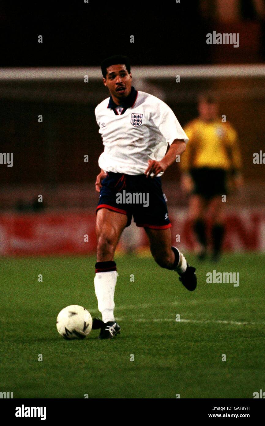 INTERNATIONAL SOCCER. DES WALKER, ENGLAND Stock Photo - Alamy