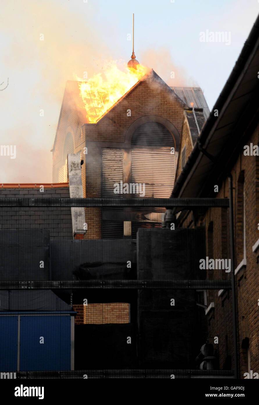 Sections of hospital building hi-res stock photography and images - Alamy
