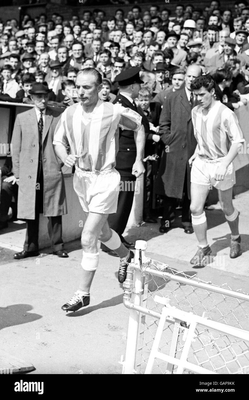 Stoke citys stanley matthews hi-res stock photography and images - Alamy