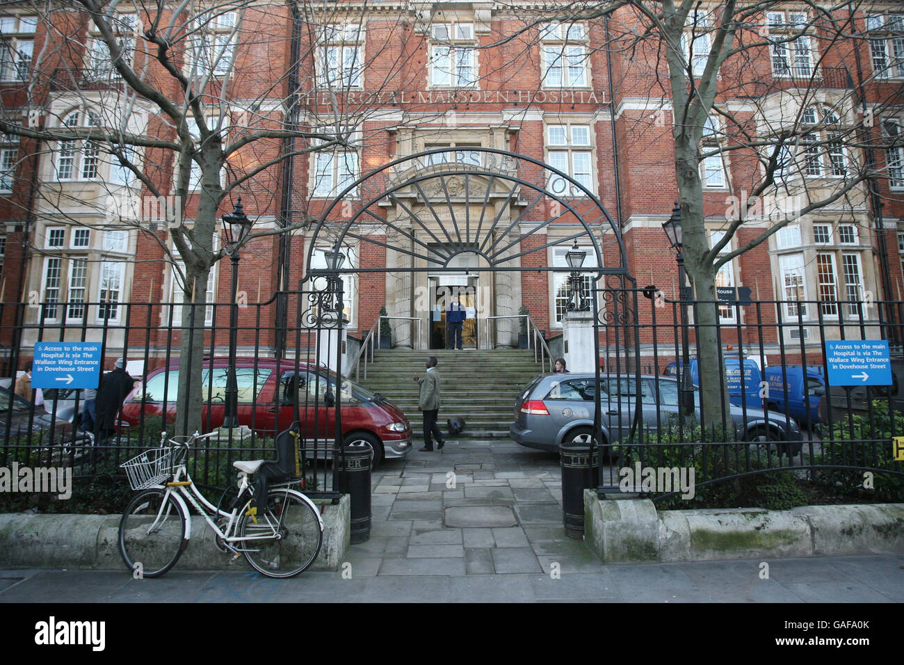 The Royal Marsden Hospital in Chelsea, west London Stock Photo - Alamy