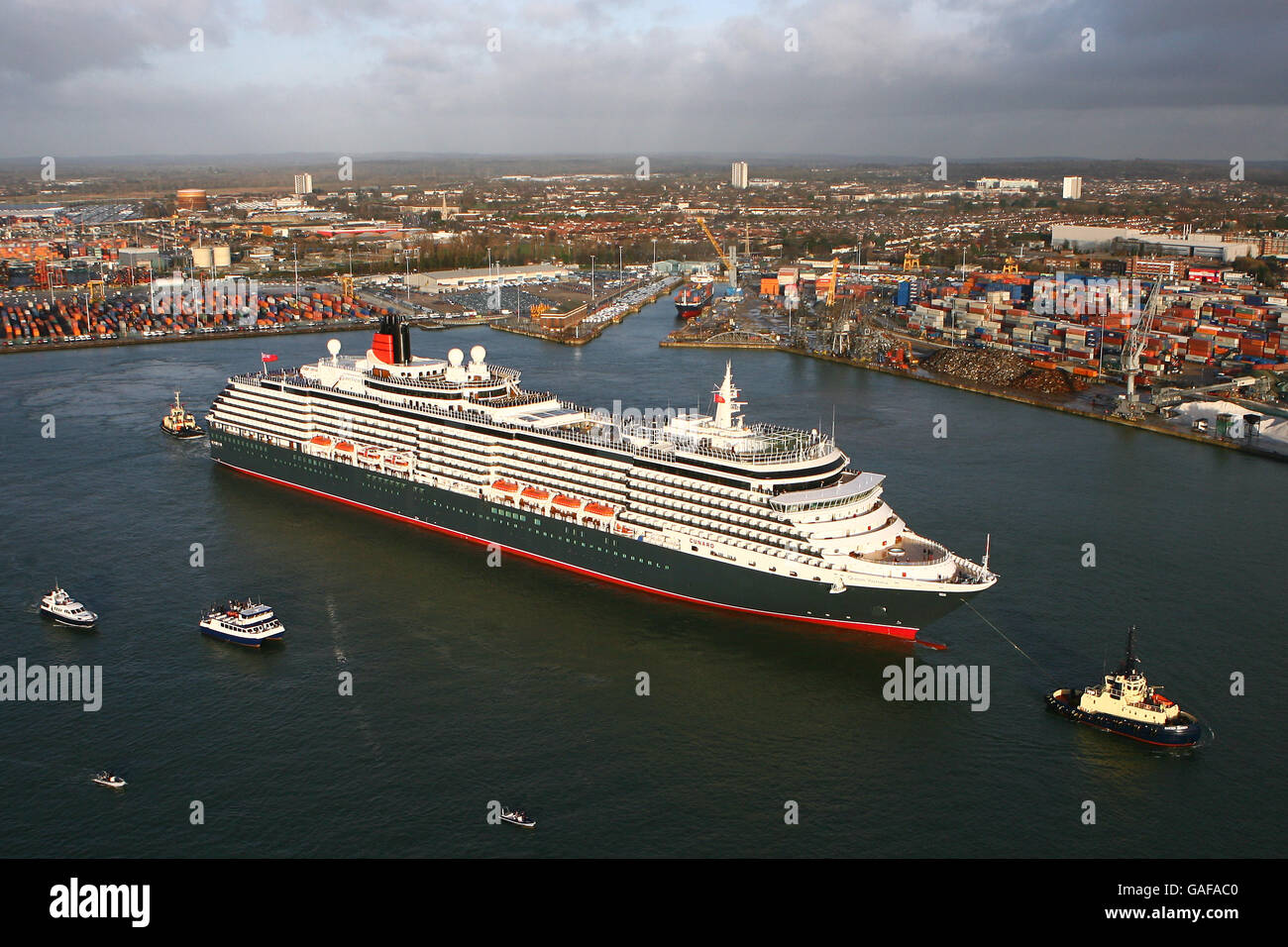 The new Cunard cruise liner the Queen Victoria arrives in Southampton ...