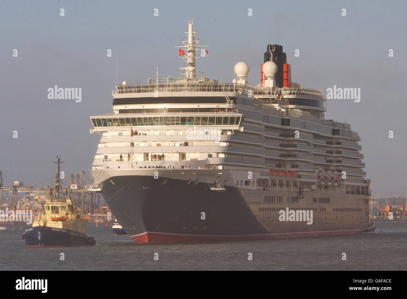 Queen victoria ship venice hi-res stock photography and images - Alamy
