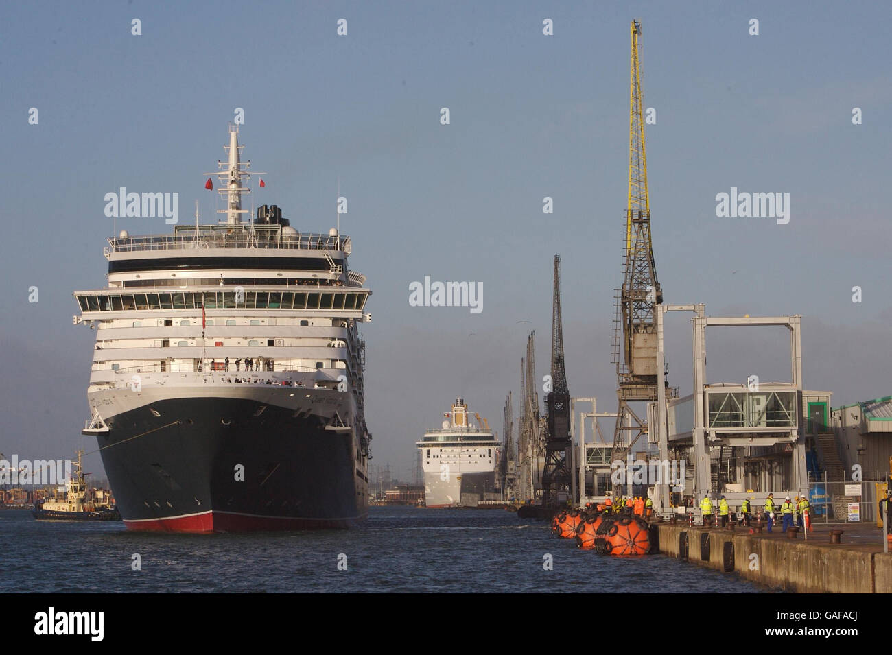 The new Cunard cruise liner the Queen Victoria arrives in Southampton ...