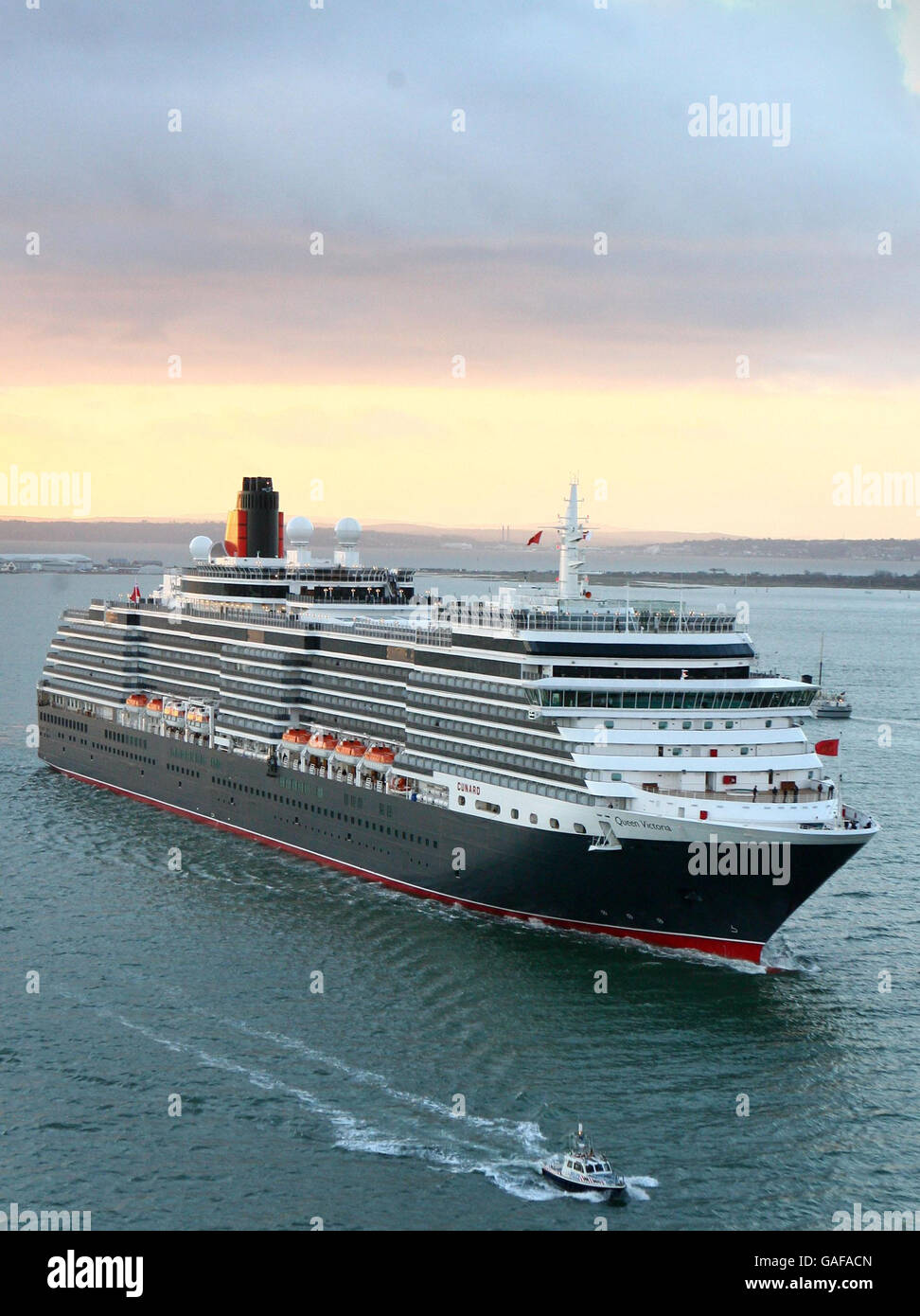 Queen victoria ship venice hi-res stock photography and images - Alamy