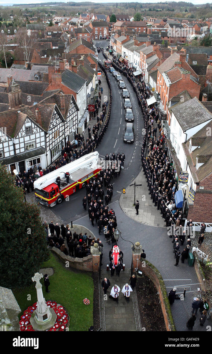 The coffin of Darren Yates-Badley arrives at St. Nicholas Church ...