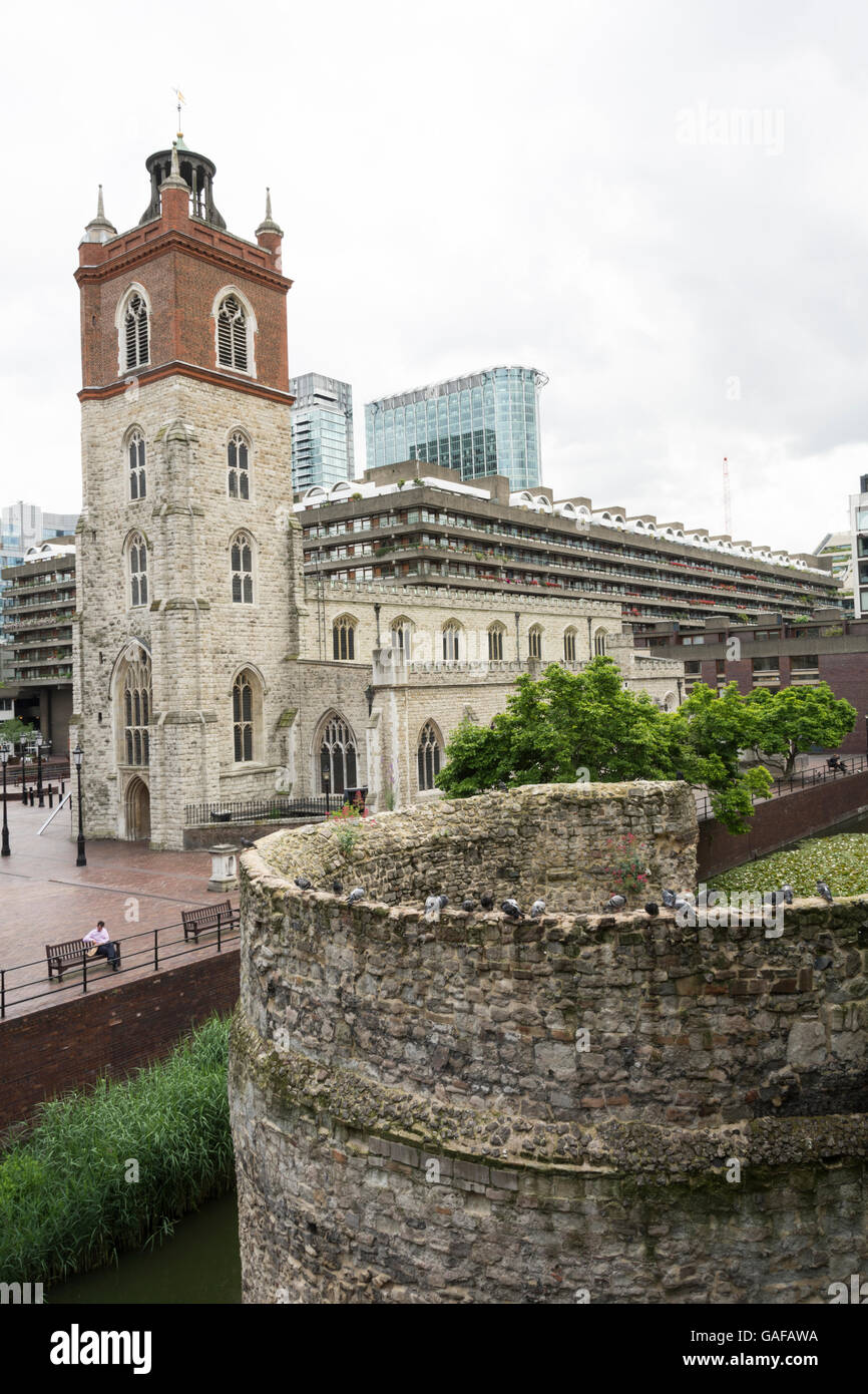 St giles church ruins hi-res stock photography and images - Alamy