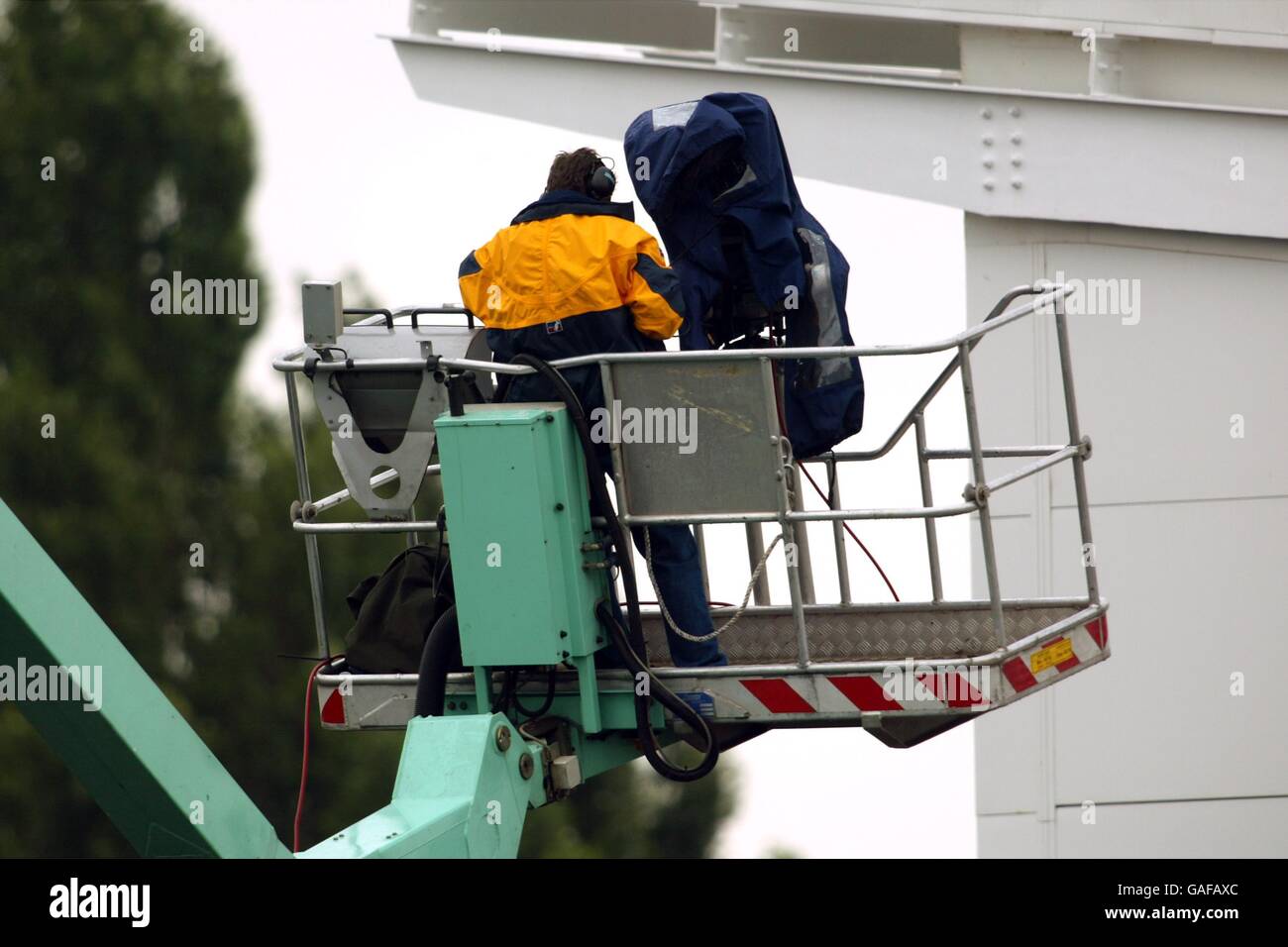 Cricket cameraman hi-res stock photography and images - Alamy