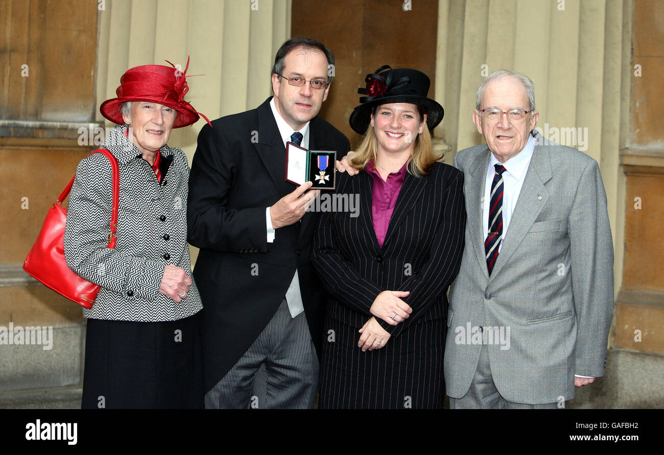 Press Association's Group Picture Editor Martin Keene (C) with mum ...