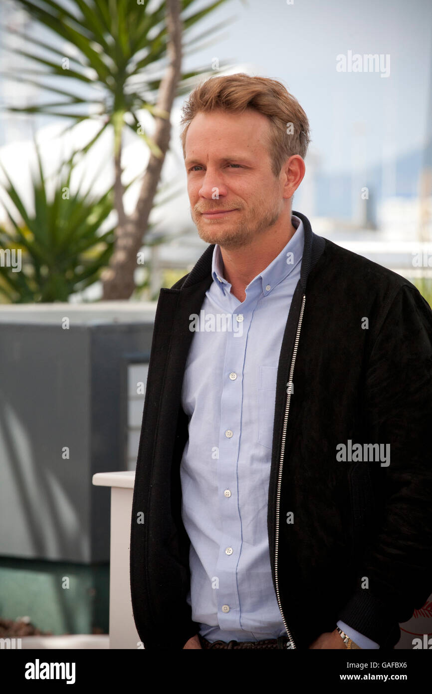 Actor Jeremie Renier at The Unknown Girl (La Fille Inconnue) film photo ...