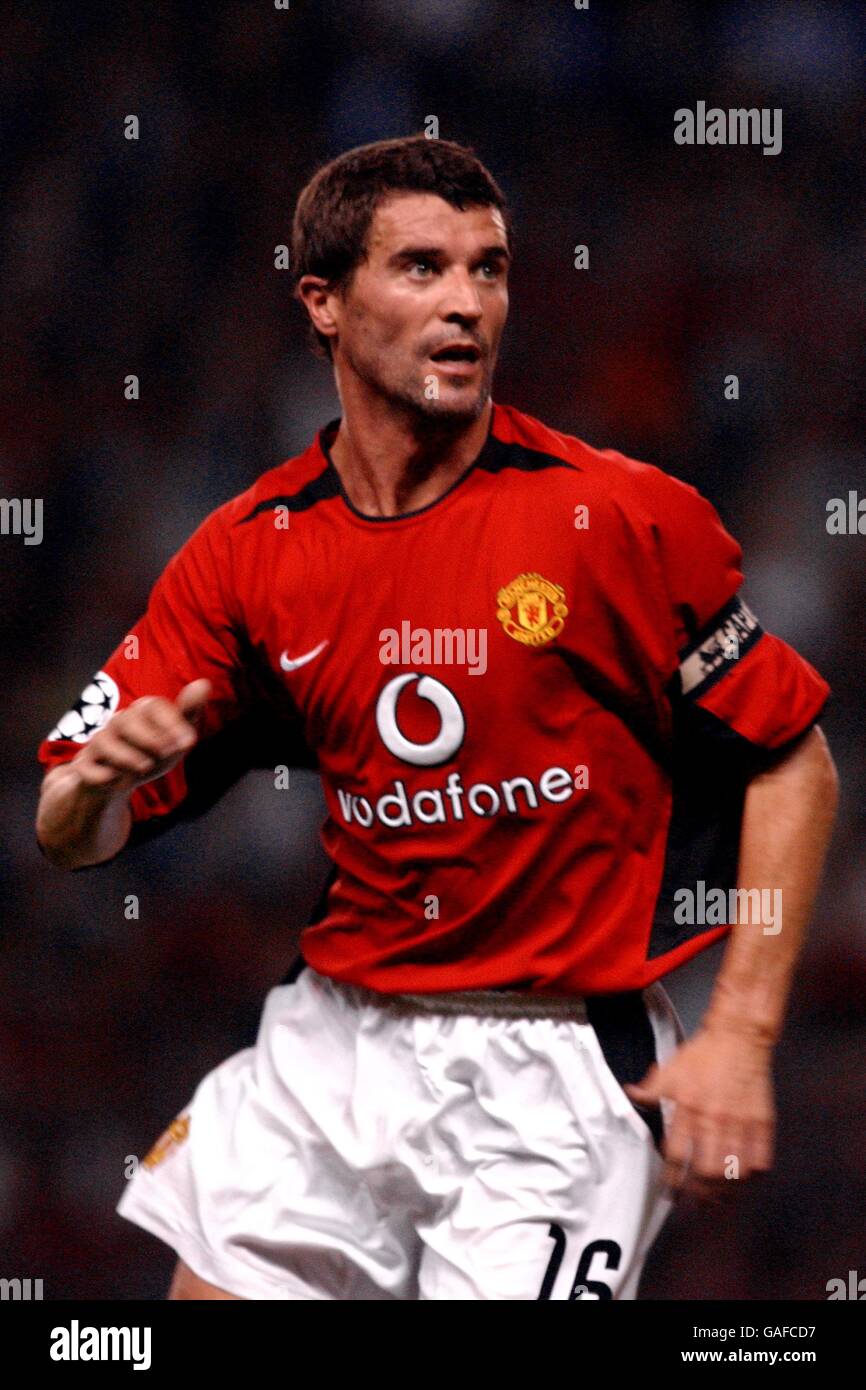 Manchester utd captain roy keane hi-res stock photography and images ...