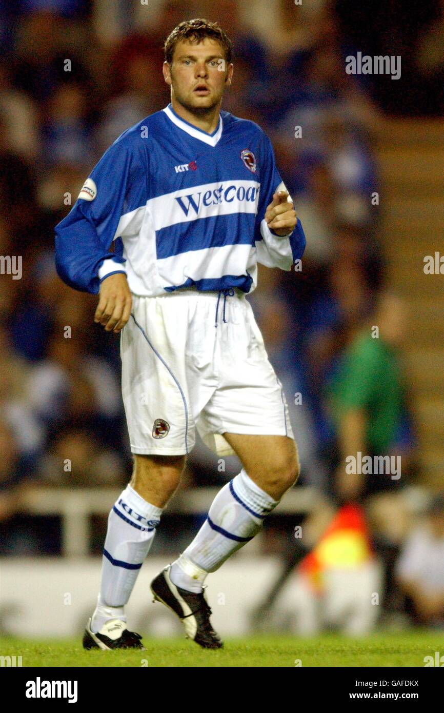 Murty reading hi-res stock photography and images - Alamy