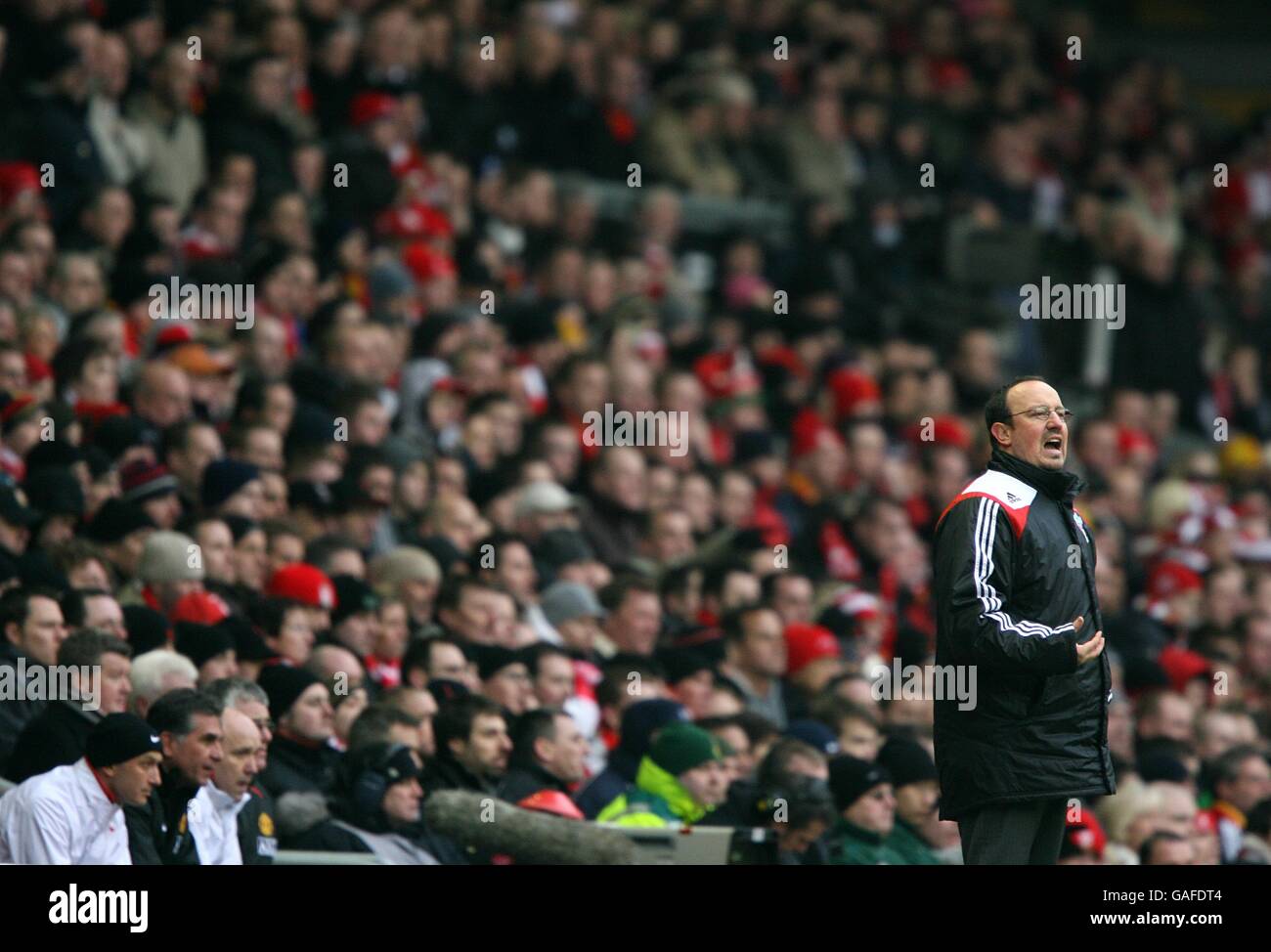 The liverpool bench look on hi-res stock photography and images - Alamy
