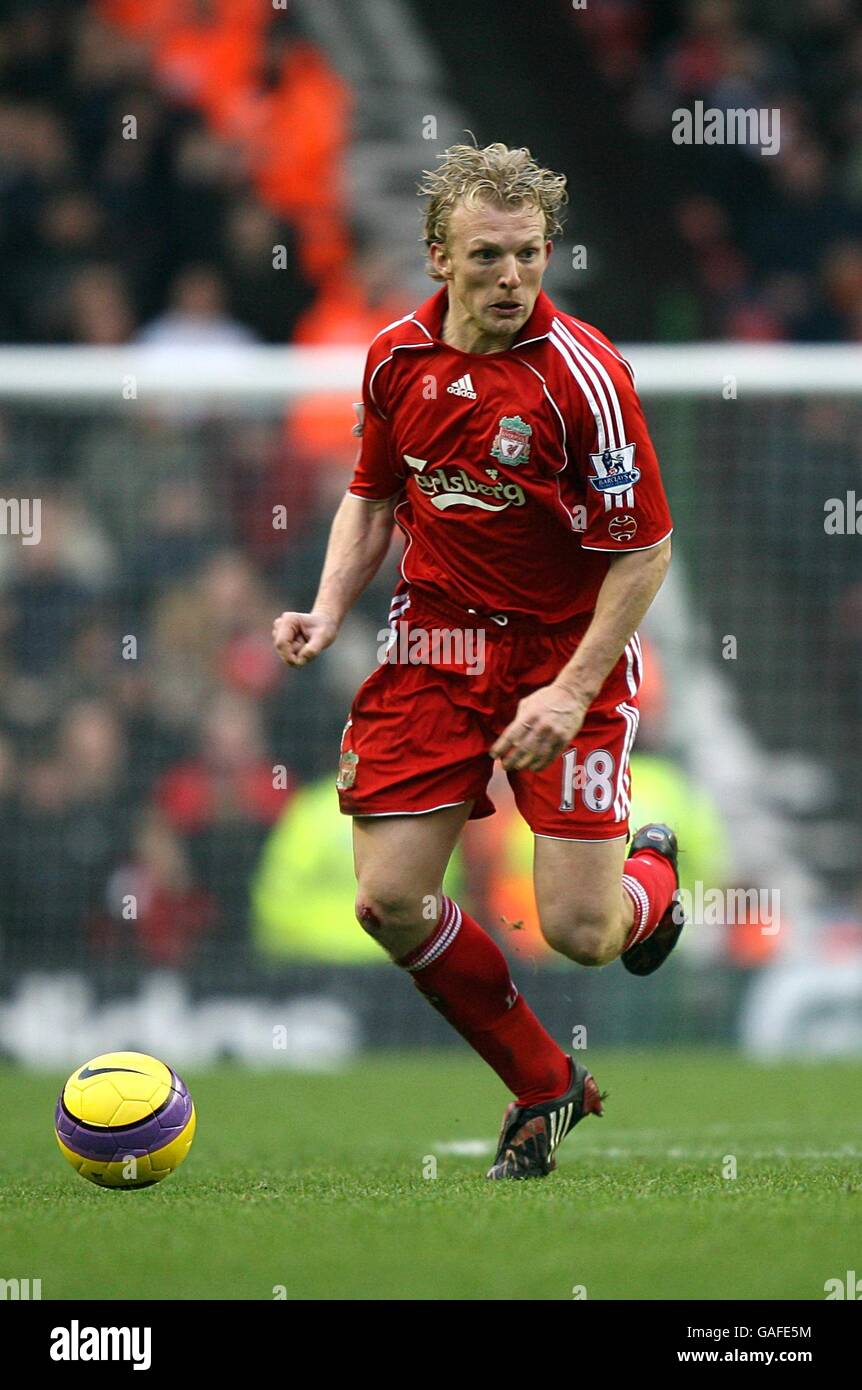 Dirk kuyt manchester united hi-res stock photography and images - Alamy