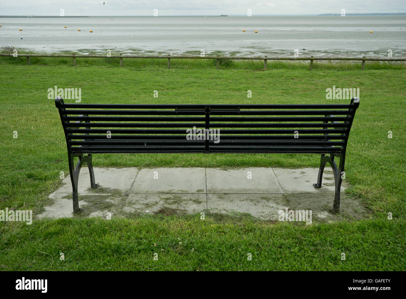 Benches on seaside at Southend-on-Sea. Essex.UK Stock Photo - Alamy