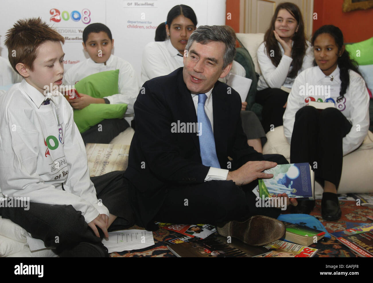 Children britains prime minister gordon brown hi-res stock photography ...