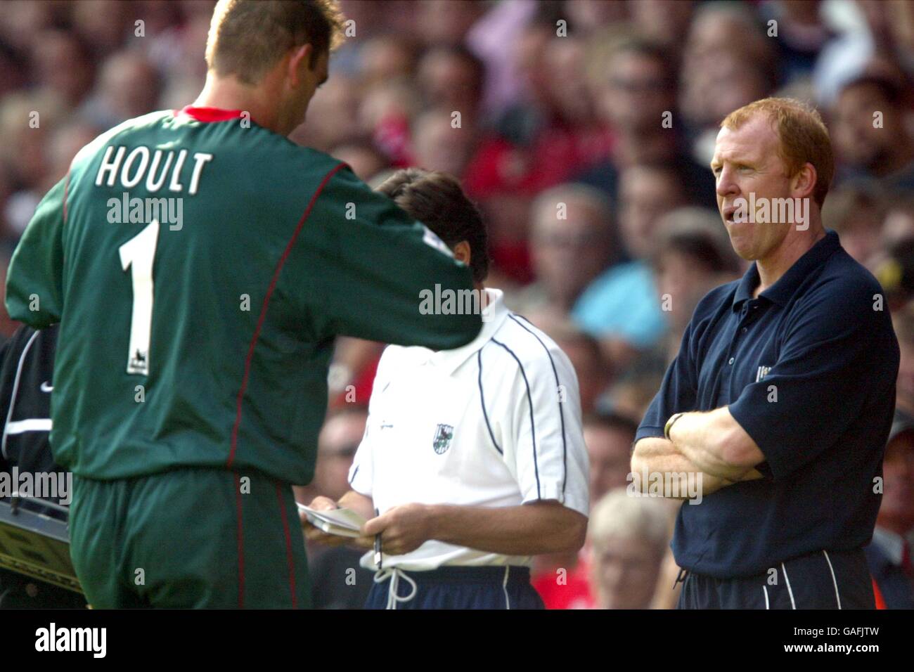 West Bromwich Albion's goalkeeper Russell Hoult is ignored by manger ...