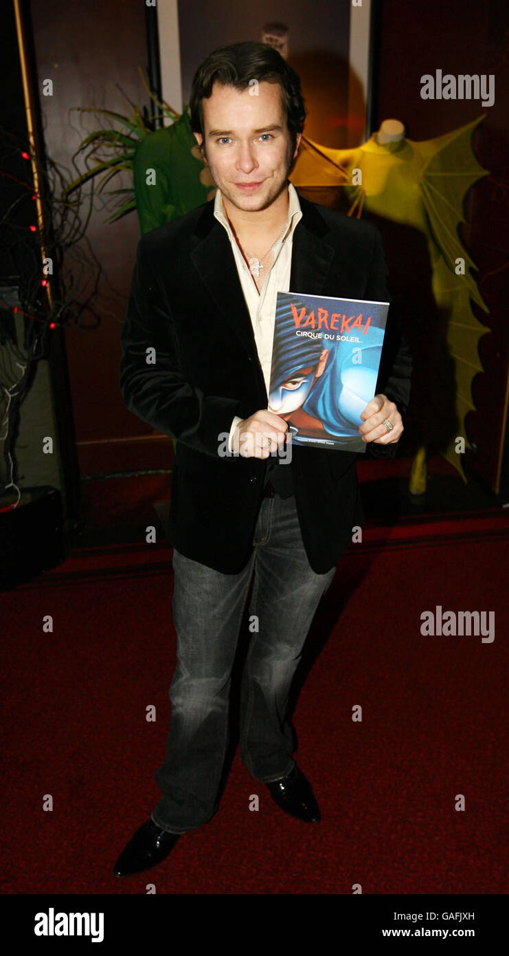 Varekai cirque du soleil premiere hi-res stock photography and images ...