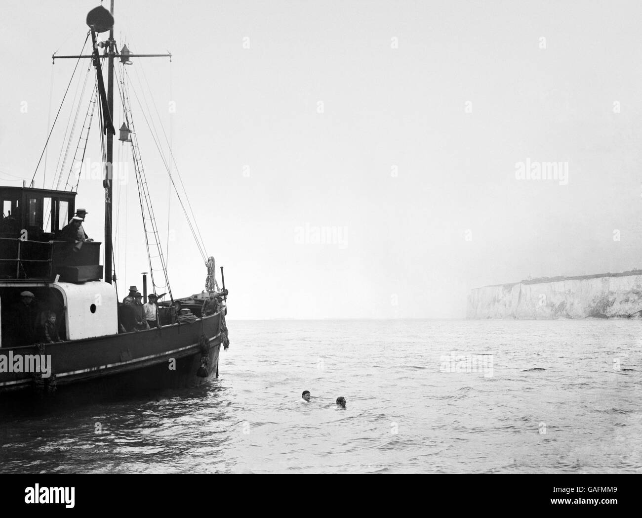 Cross channel swimmer hi-res stock photography and images - Alamy