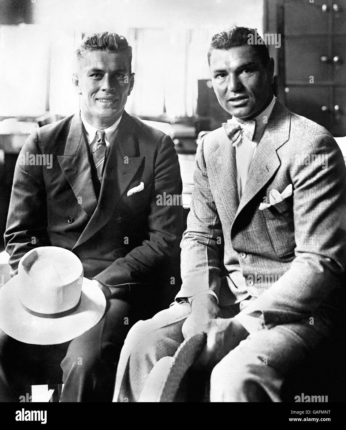 Gene Tunney and Jack Dempsey will meet in Chicago for the world's ...