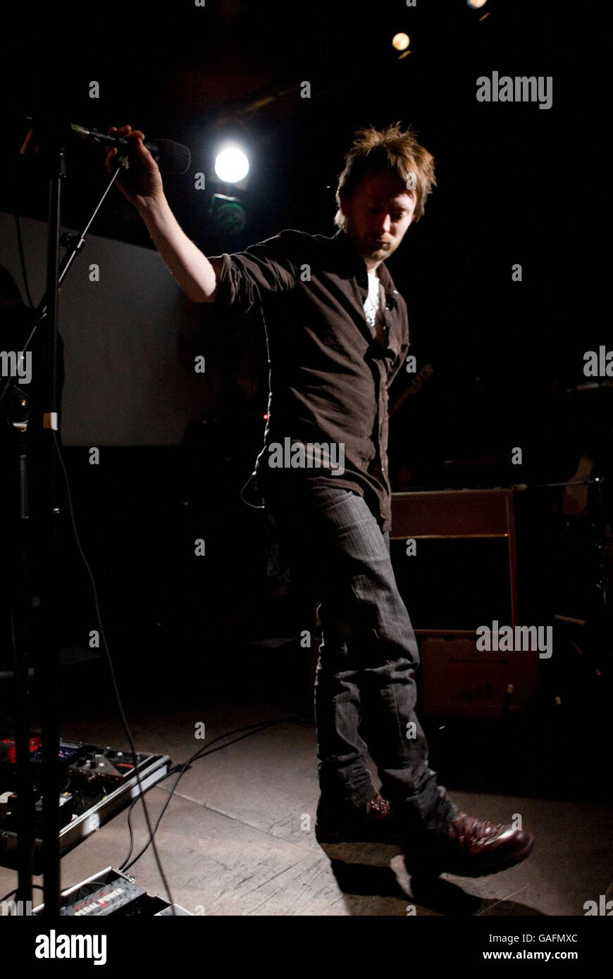 Radiohead Free Concert - London Stock Photo - Alamy