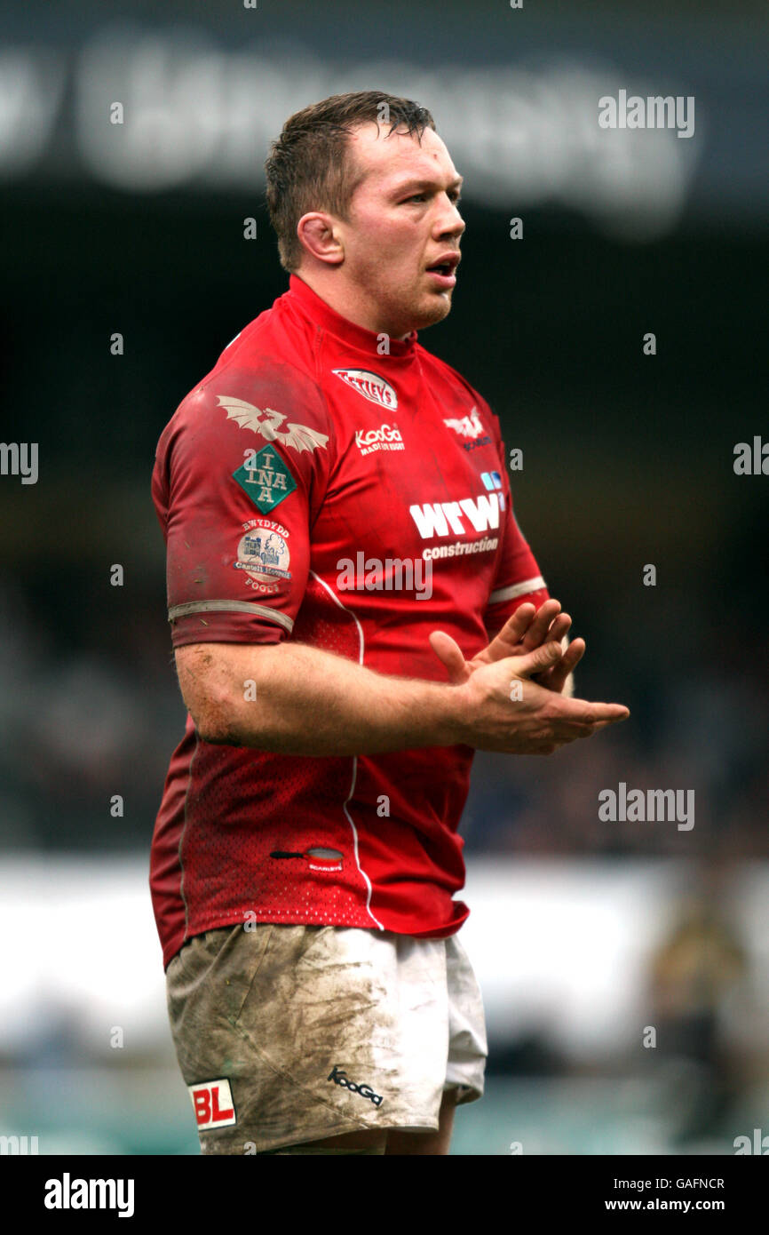 Rugby Union - Heineken Cup - Pool 5 - London Wasps v Llanelli Scarlets ...