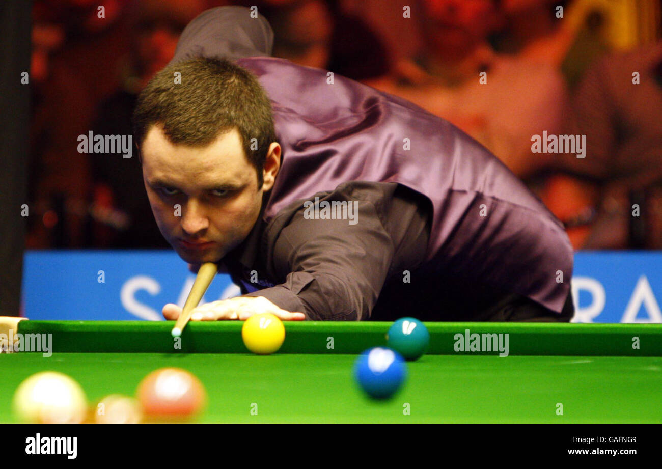 Snooker - SAGA Insurance Masters - Day Five - Wembley Arena Stock Photo ...