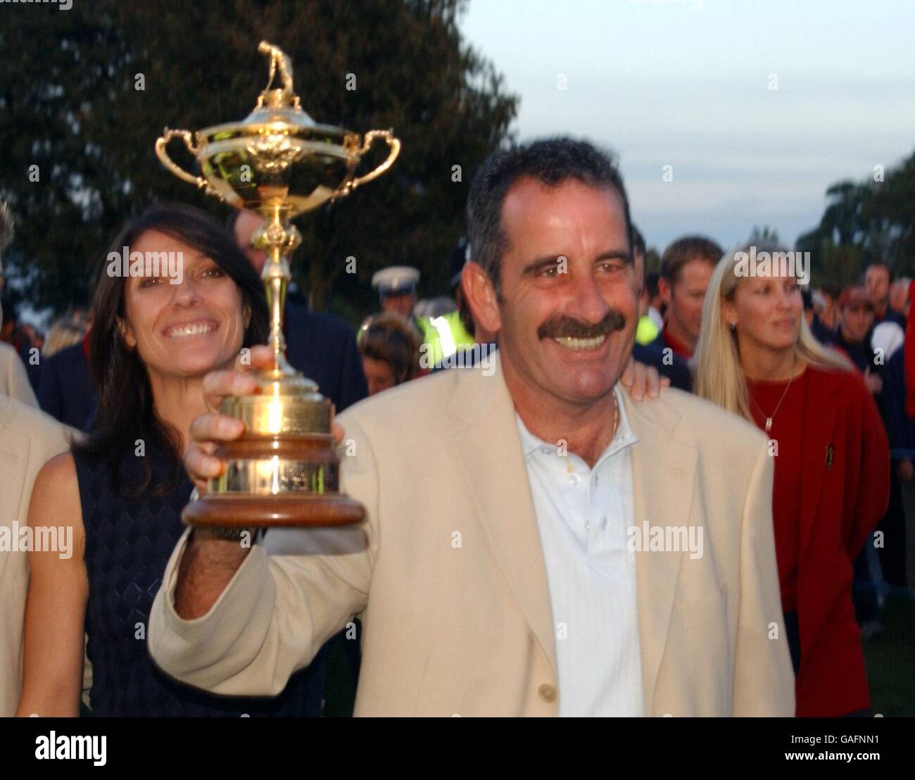 With his wife suzanne hi-res stock photography and images - Alamy