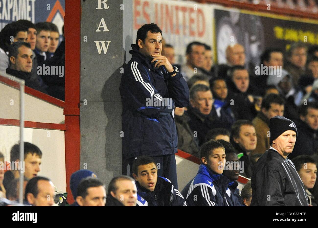 Chelsea youth coach hi-res stock photography and images - Alamy