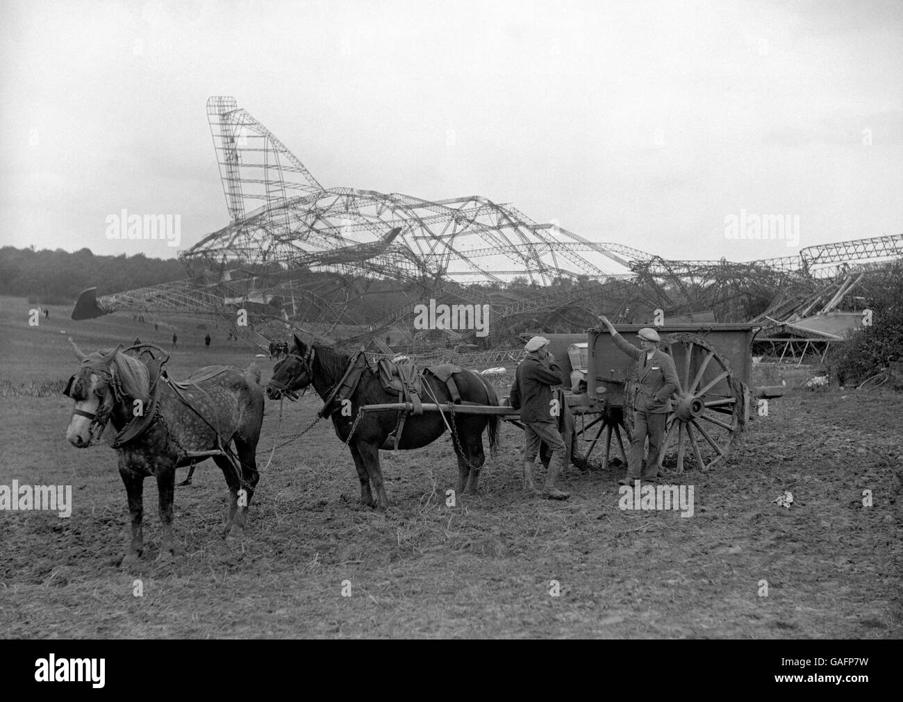 R101 hi-res stock photography and images - Alamy