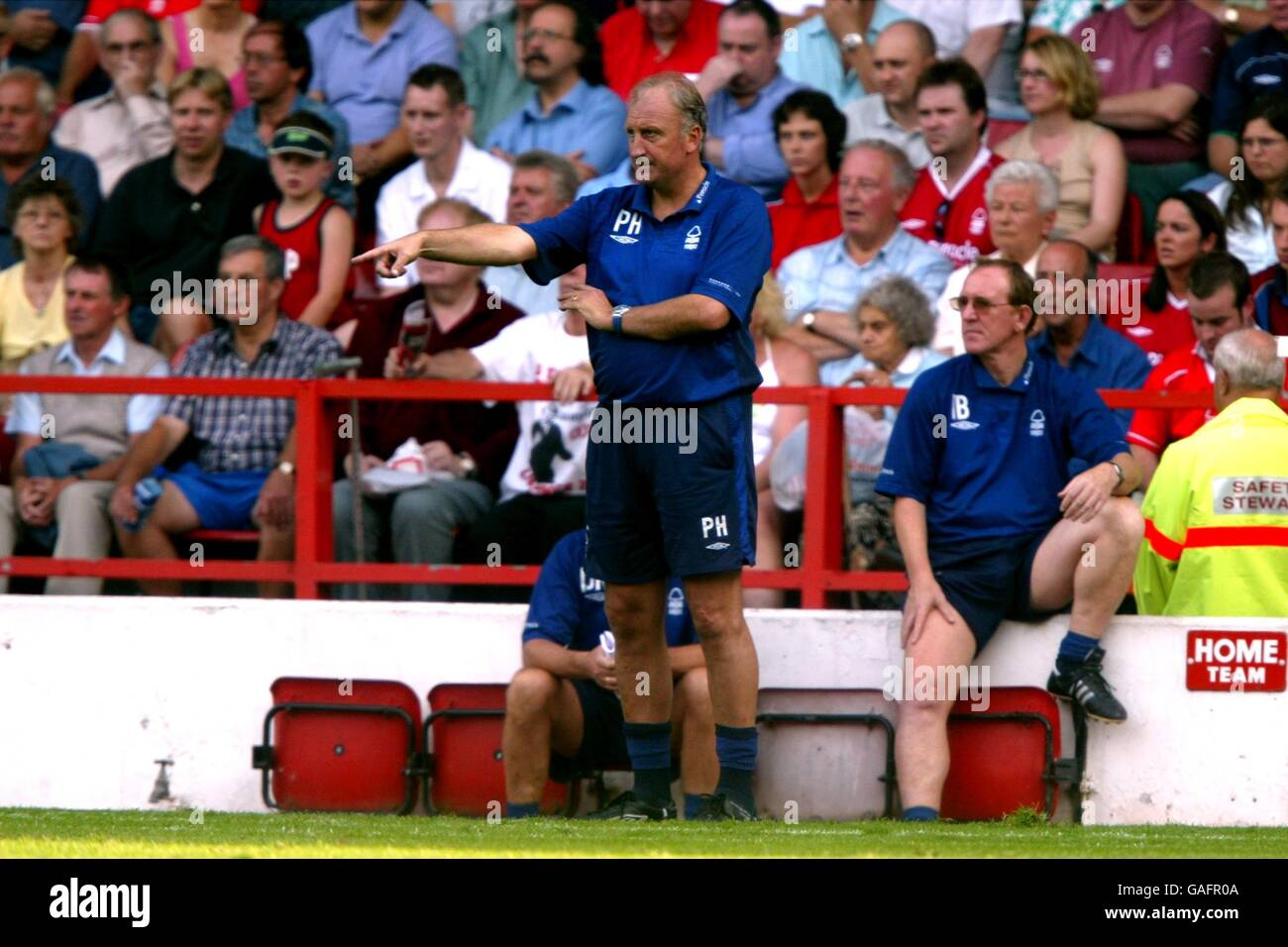Paul hart nottingham forest hi-res stock photography and images - Alamy