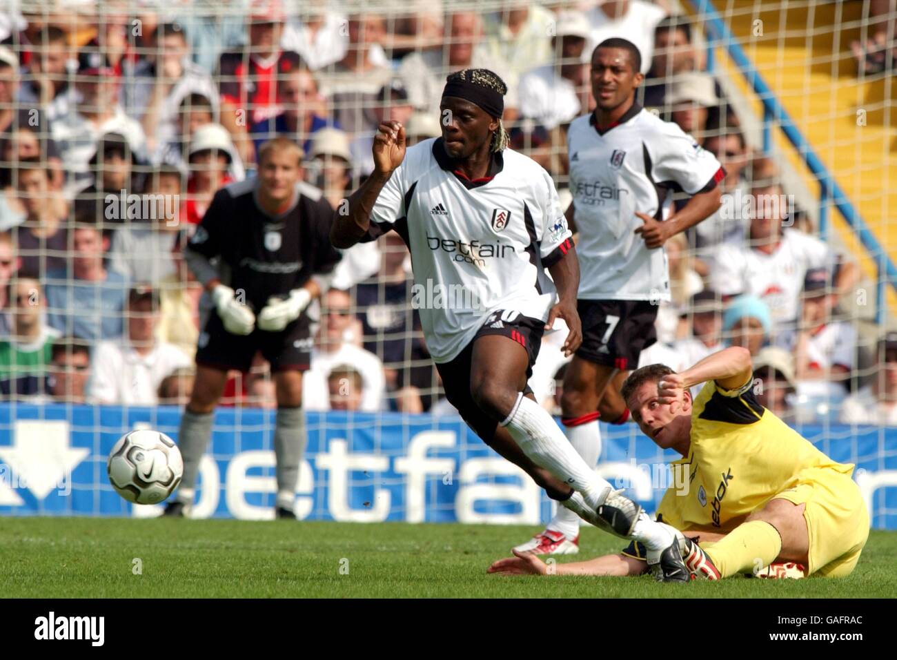 Sport football action louis saha hi-res stock photography and images ...