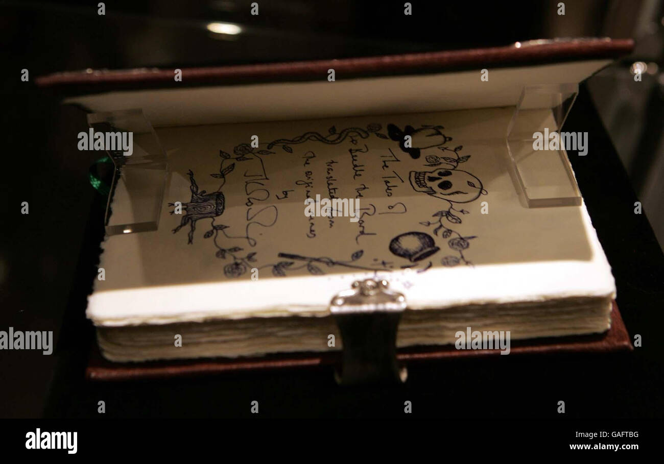 Jk rowling charity reading hi-res stock photography and images - Alamy