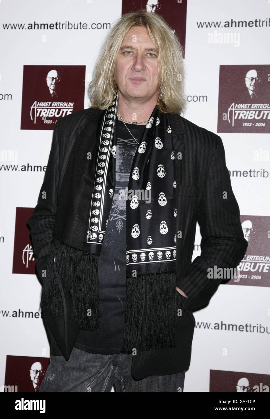 Led Zeppelin Tribute Concert Arrivals High Resolution Stock Photography ...