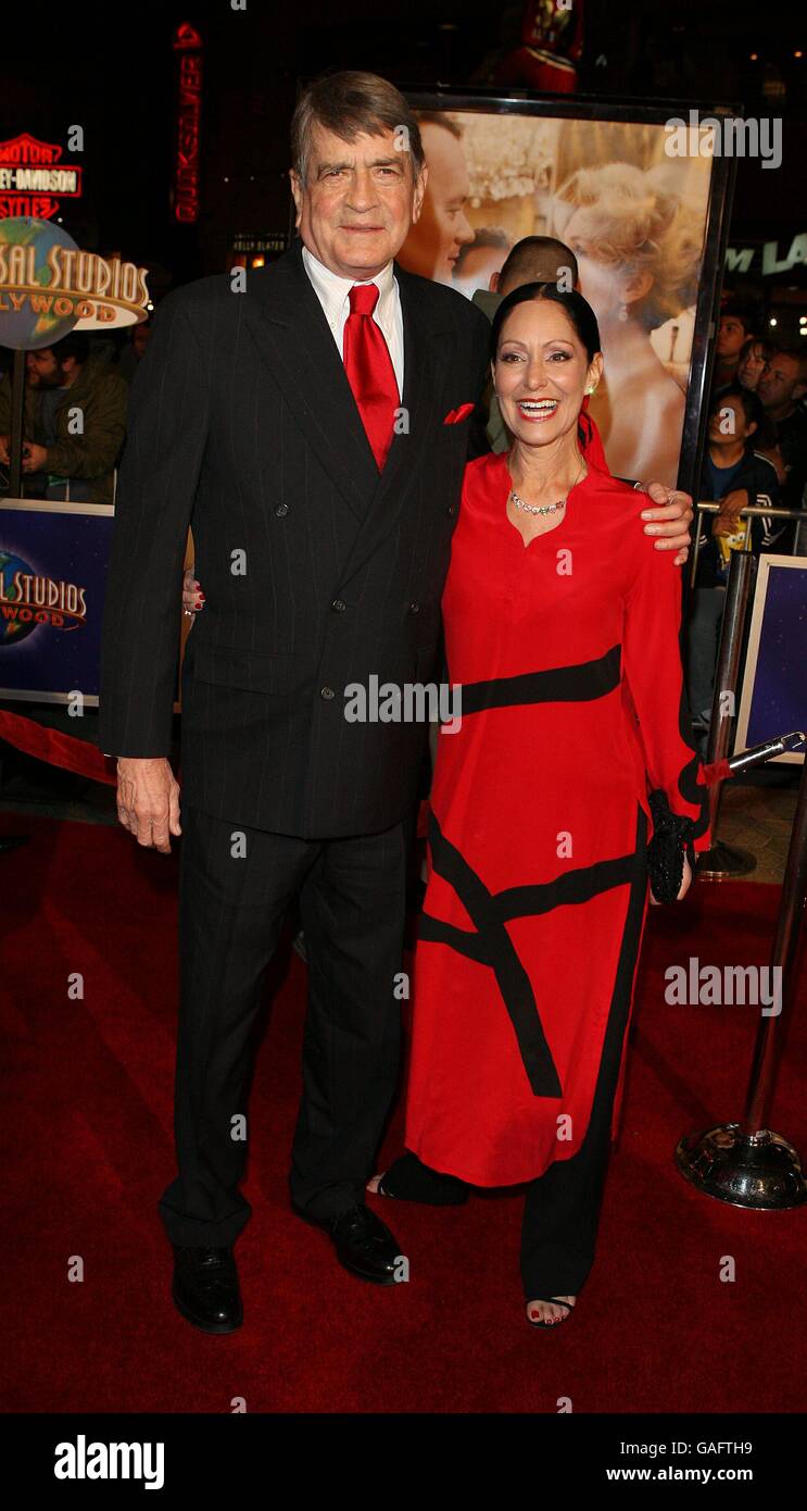 Charlie wilsons war premiere los hi-res stock photography and images ...