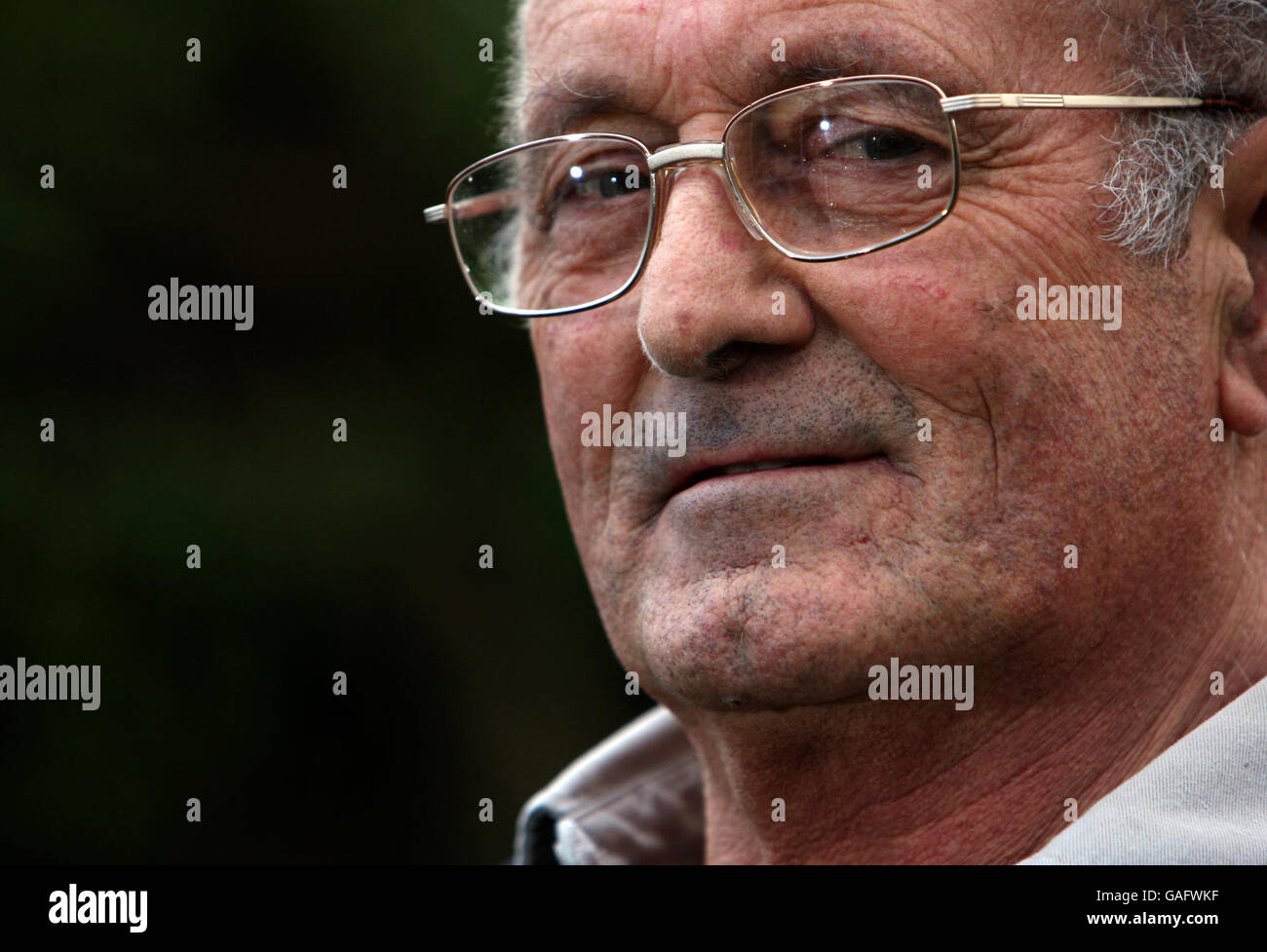 Kidney donor meets recipient Stock Photo - Alamy