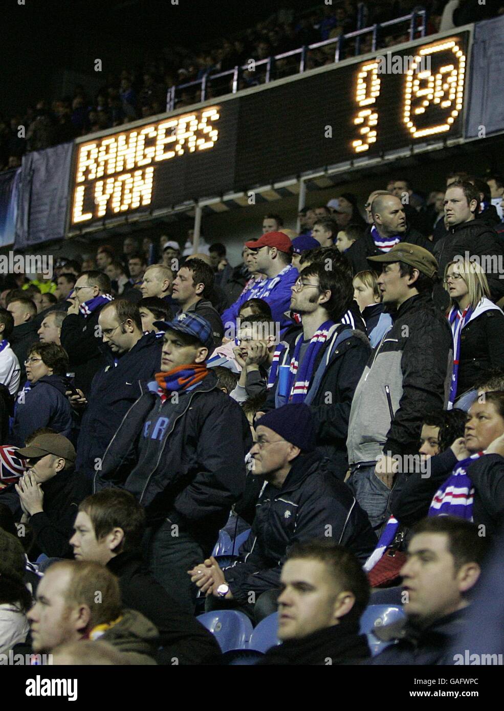Olympique lyonnais fans general hi-res stock photography and images - Alamy